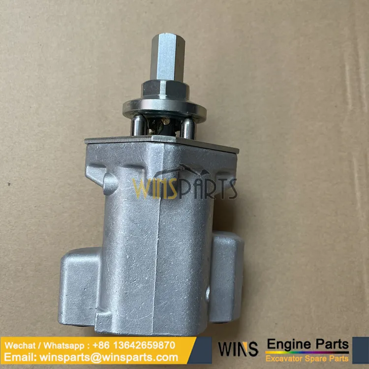 YB60000204 Pilot Control Valve ASSY Hitachi